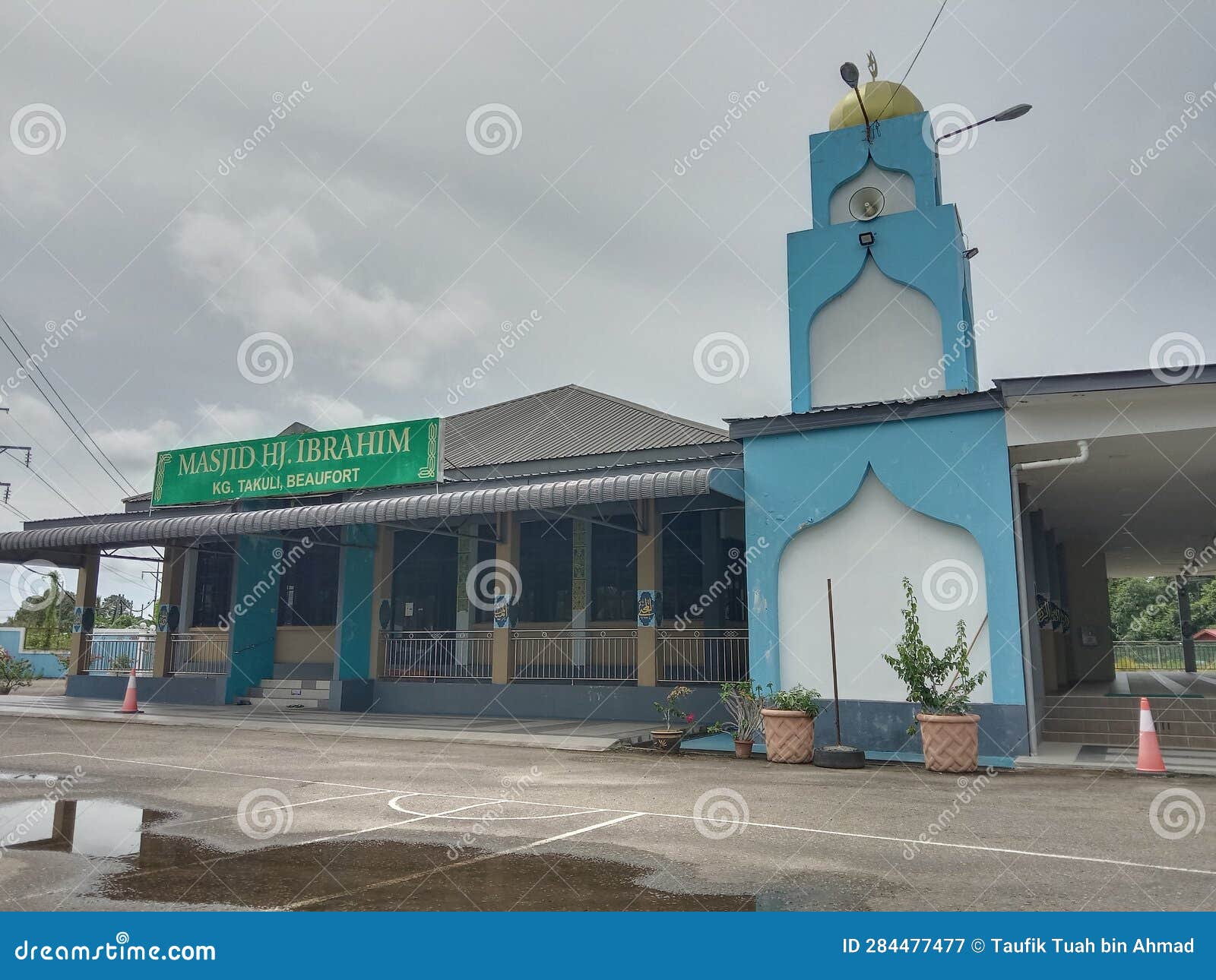 Haji Ibrahim Mosque Beaufort Sabah Editorial Photography - Image of ...