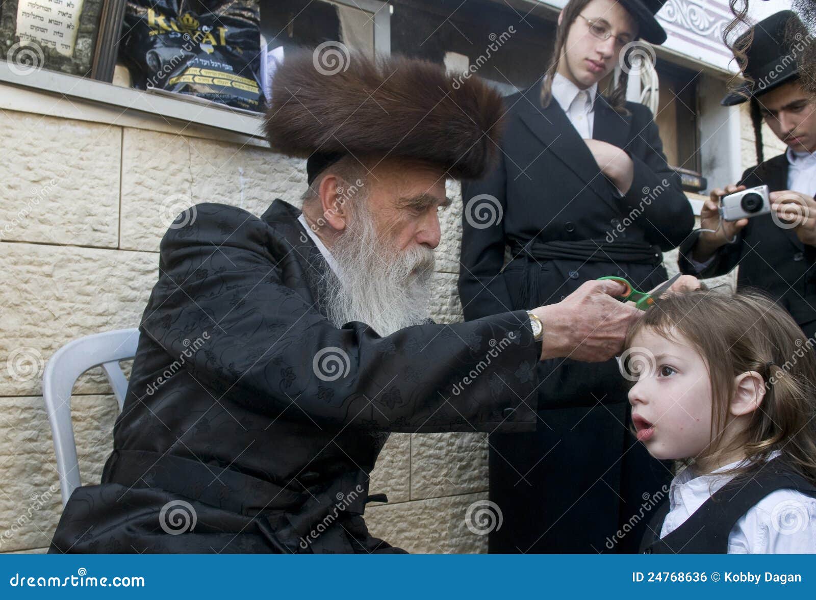 Halake editorial photo. Image of hair, praying, baomer - 24768636