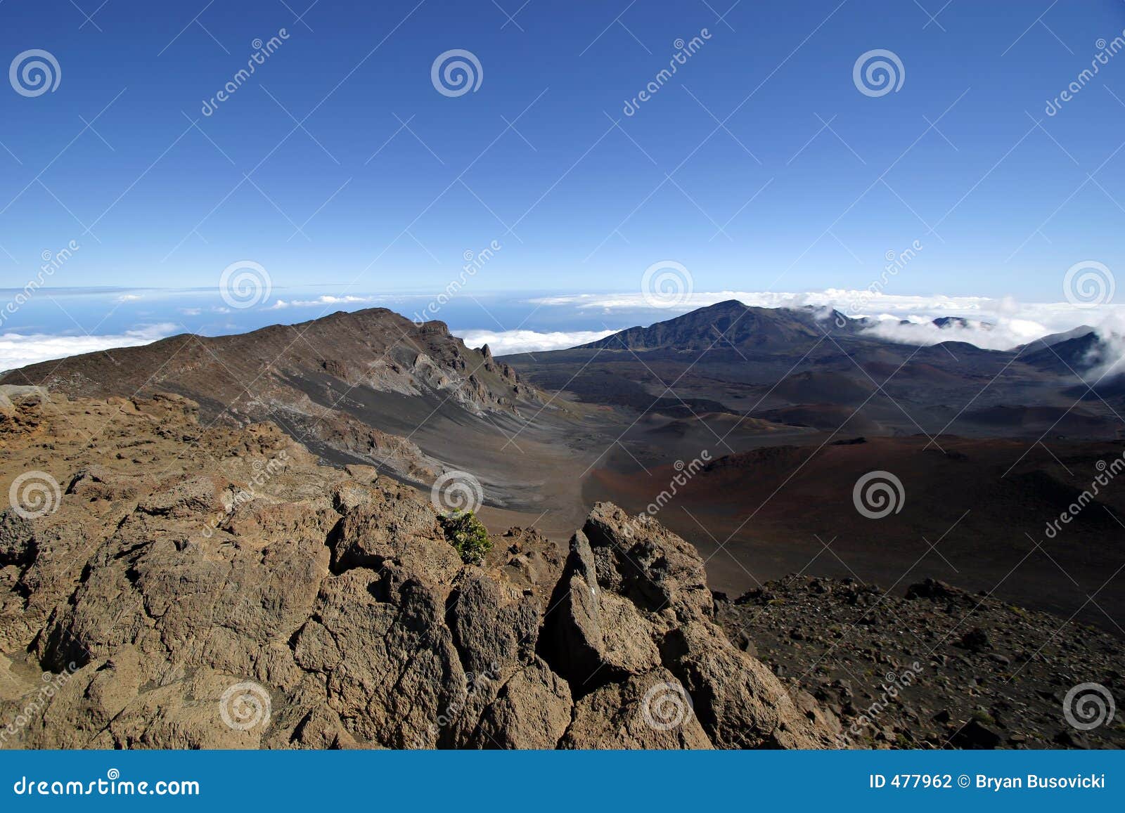 Haleakala Crater - Maui, Hawaii Stock Photo - Image of clouds, huge: 477962