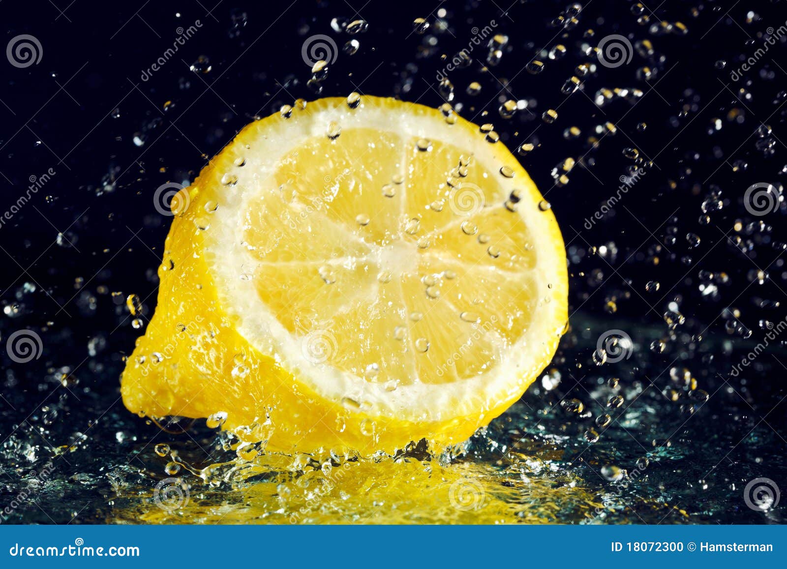 Half of Lemon with Water Drops Stock Photo - Image of organic, fruit ...