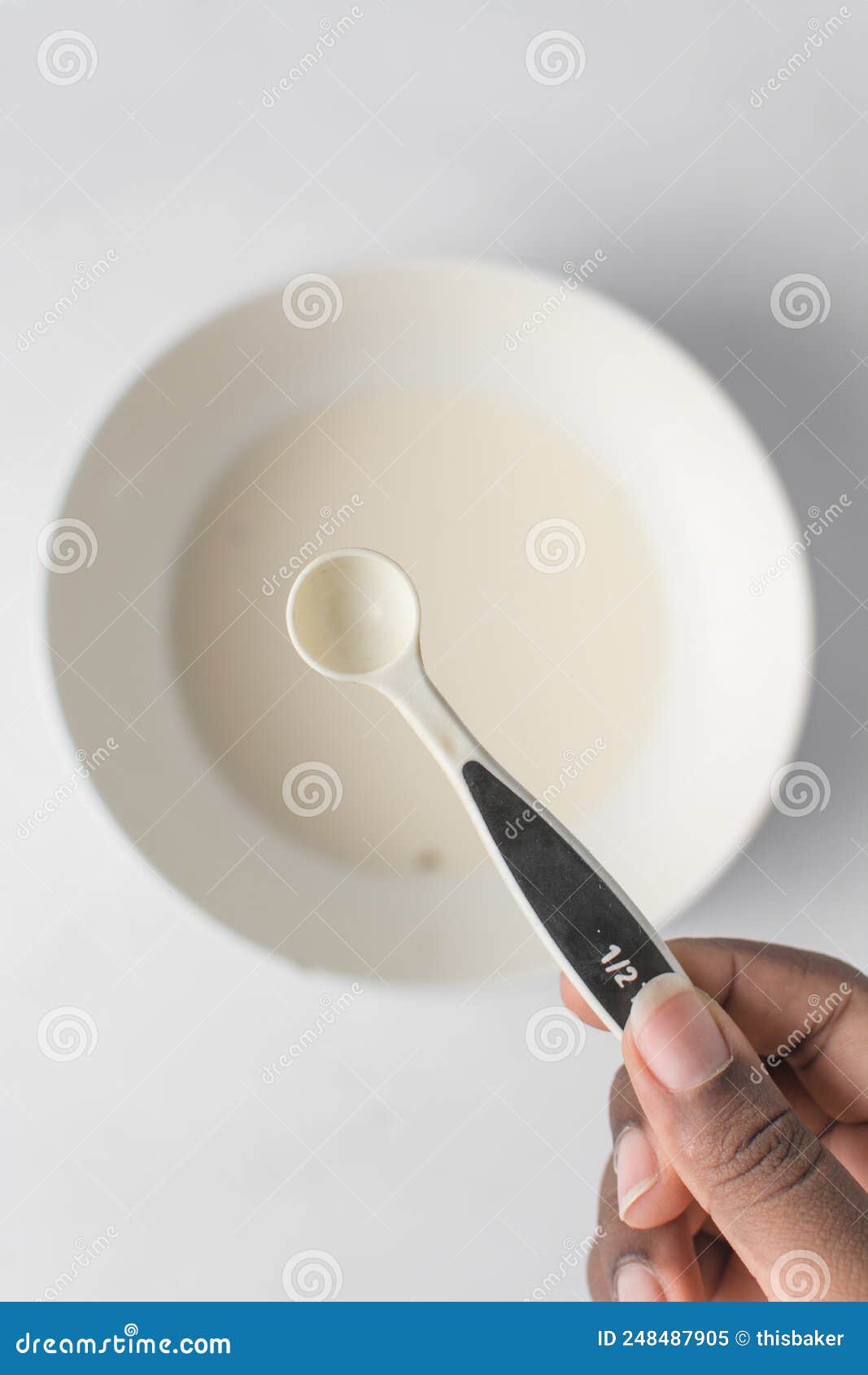 Half Teaspoon Measure, Plastic Measuring Spoon Stock Image - Image of ...