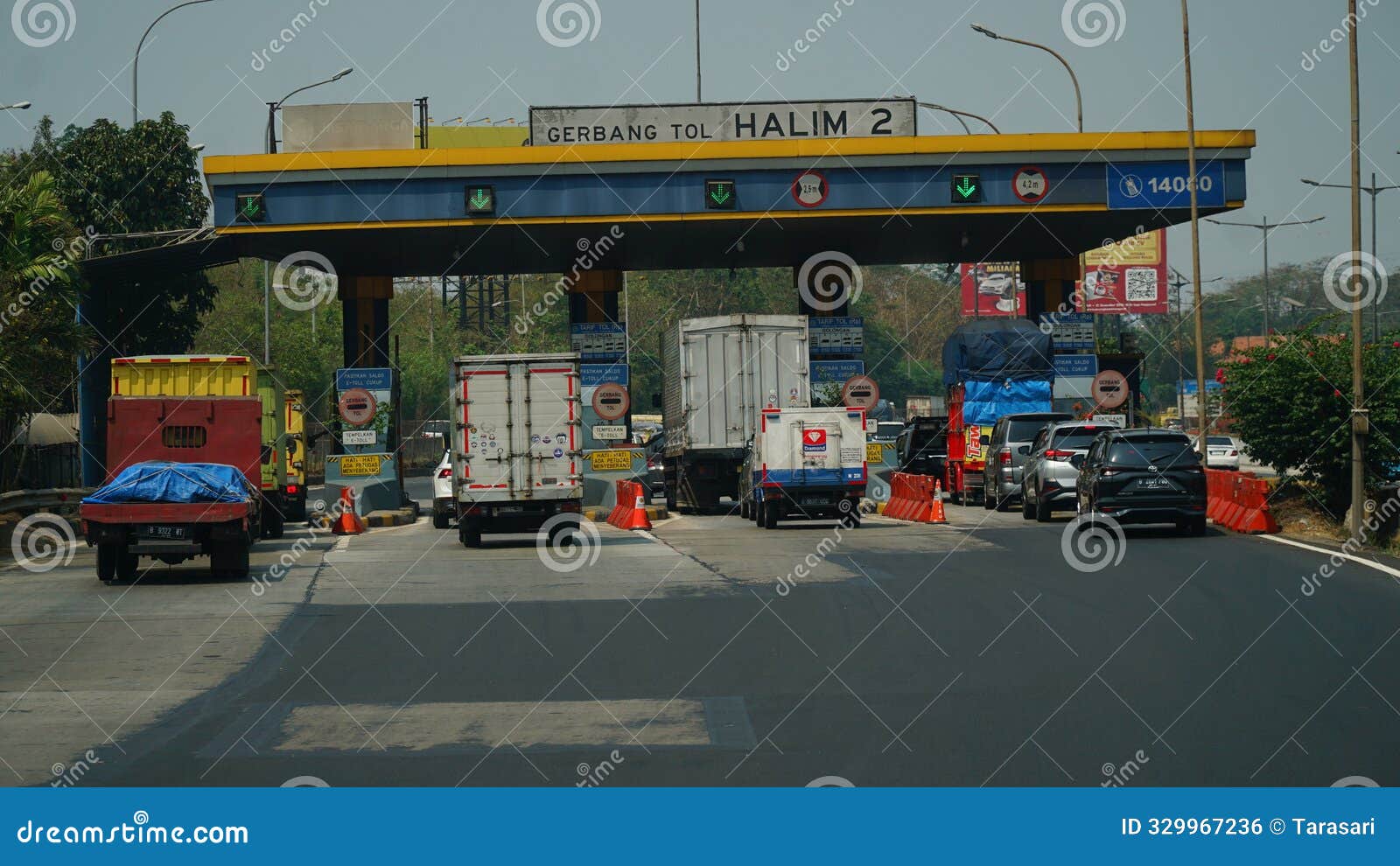 Halim Toll Gate, Jakarta. Vehicles Queue at Toll Gate Editorial Photo ...