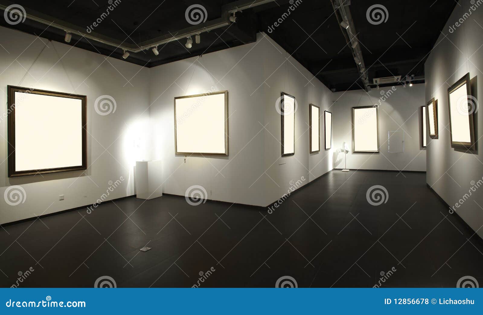 Hall d'exposition photo stock. Image du artiste, fléau - 12856678