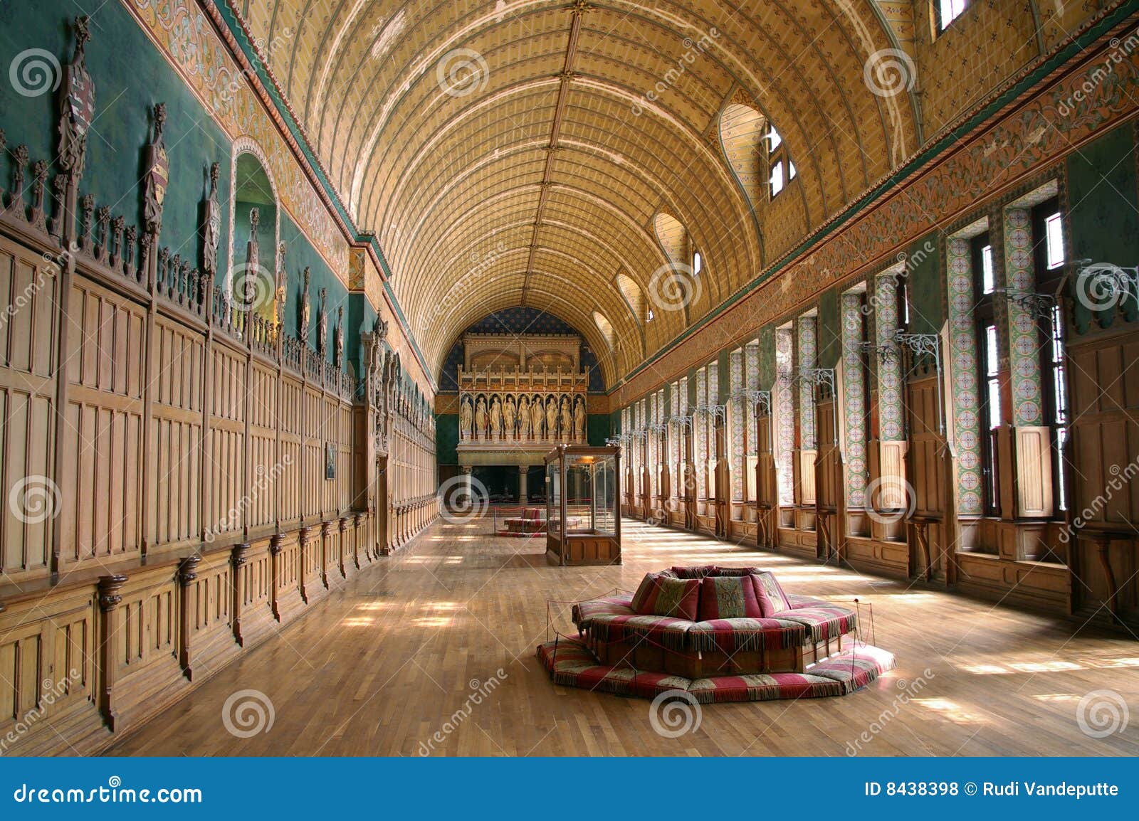 Hall of the Knights in Pierrefonds Stock Photo - Image of couch ...