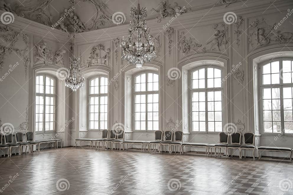 Hall in a palace editorial photo. Image of luxury, crystal - 31920981