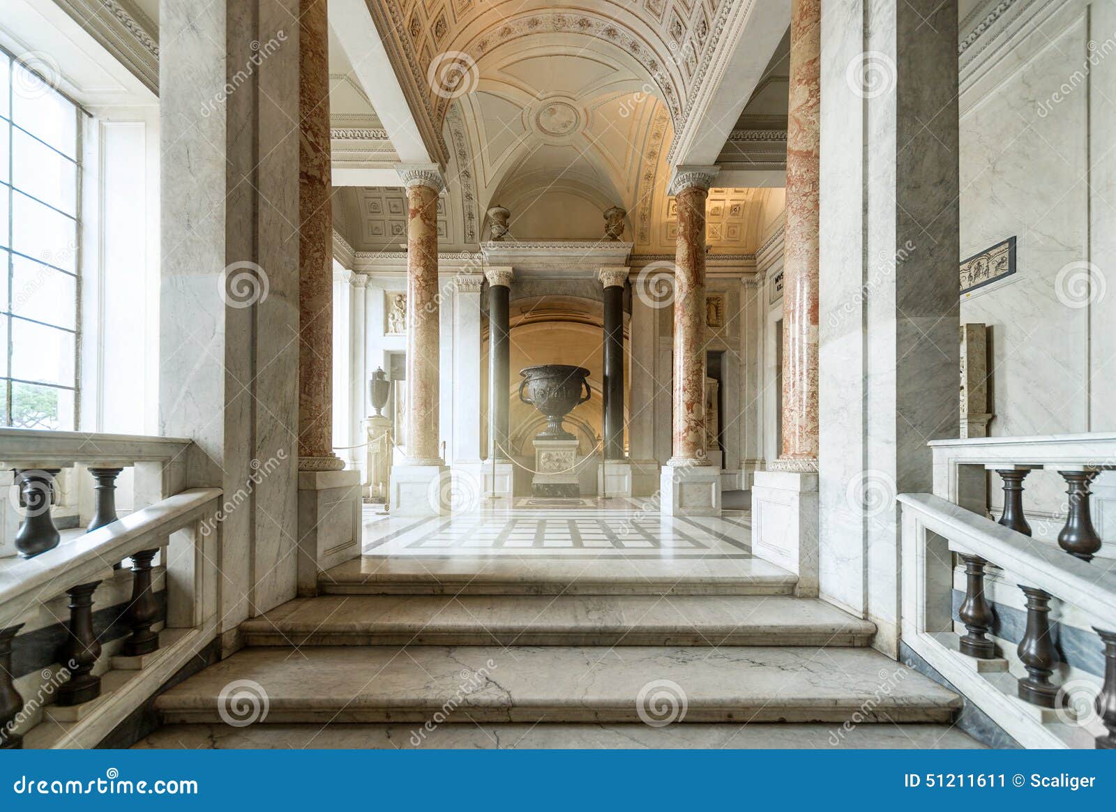 Hall in the Vatican Museum, Rome Editorial Photo - Image of decoration ...