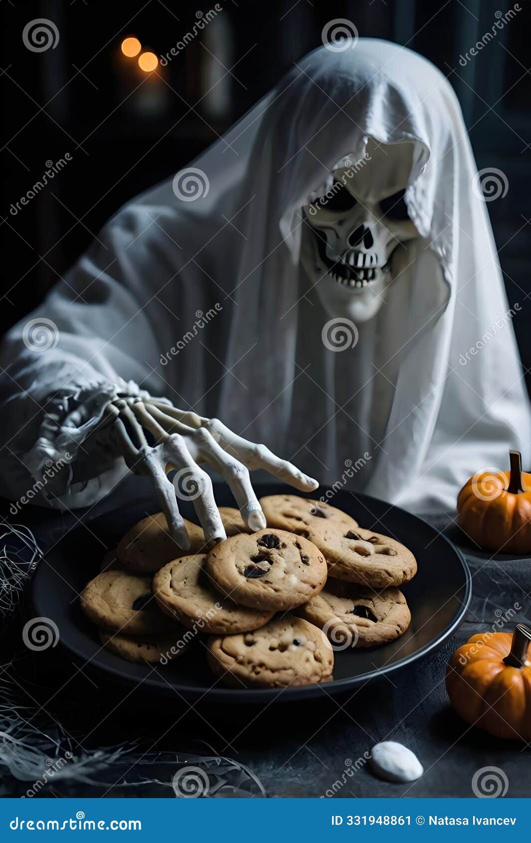 Halloween Ghost Eating Round Cookies Biscuits Stock Illustration ...