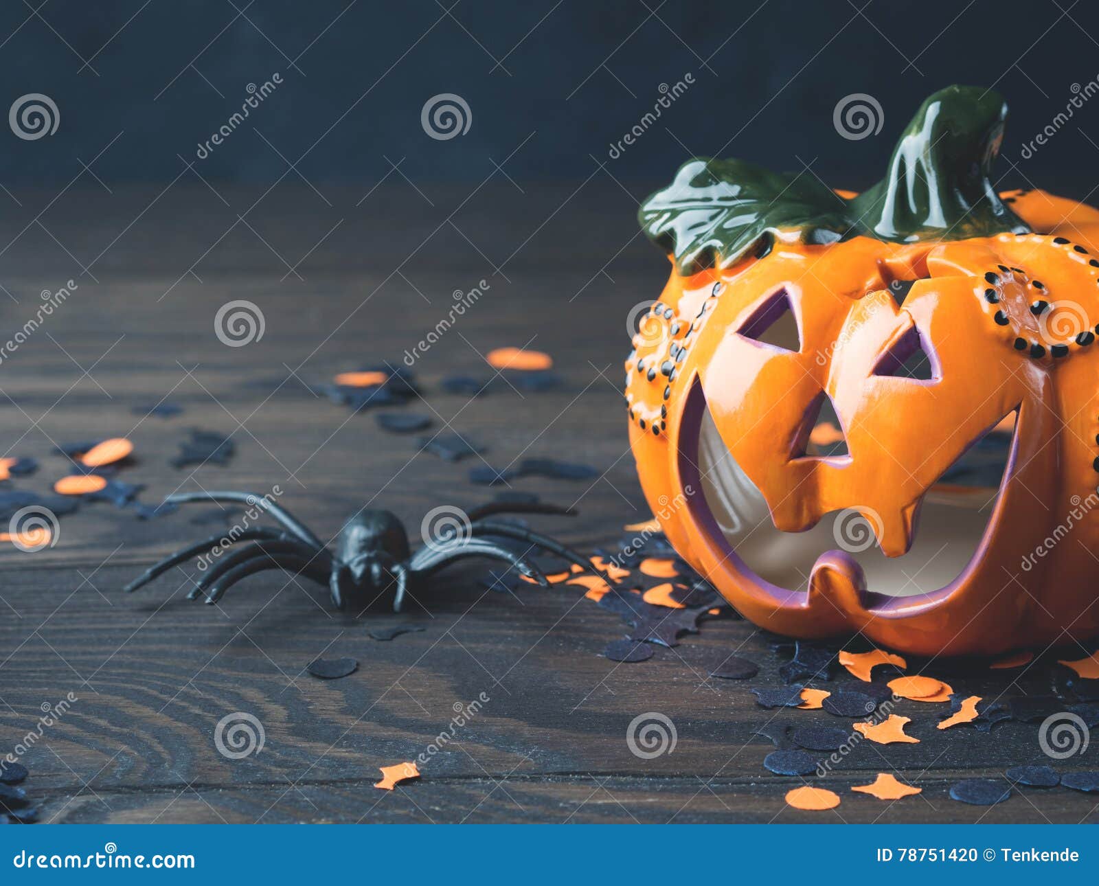 Halloween Squash and Spider Stock Photo - Image of autumn, spooky: 78751420
