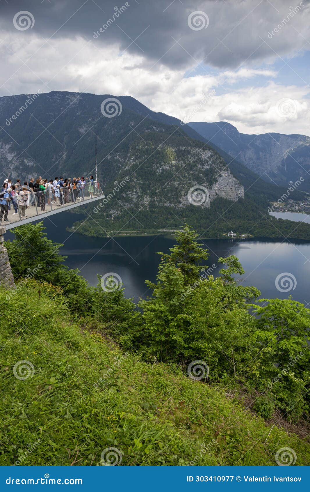 Hallstatt SkyWalk Observation Deck with Panoramic View Editorial ...