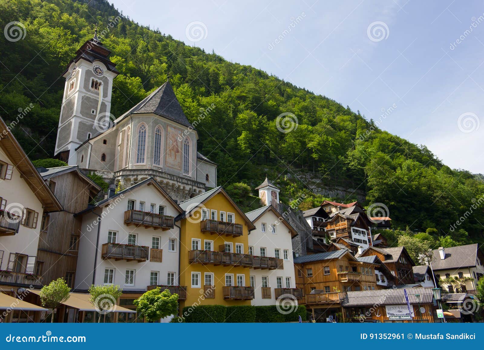 Hallstatt, Autriche photo éditorial. Image du panorama - 91352961