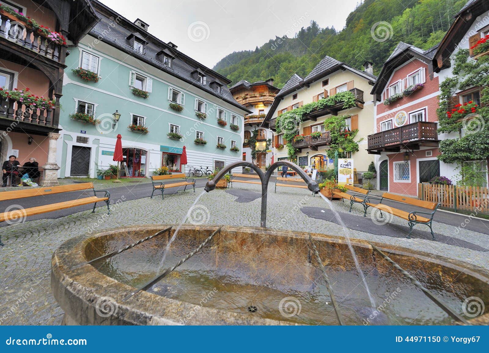 Hallstatt Central Square editorial image. Image of center - 44971150