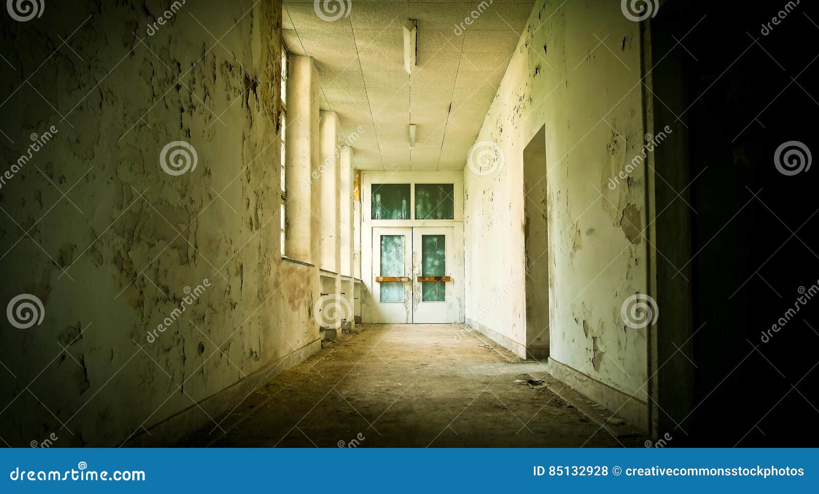 Hallway In Abandoned Building Picture. Image: 85132928