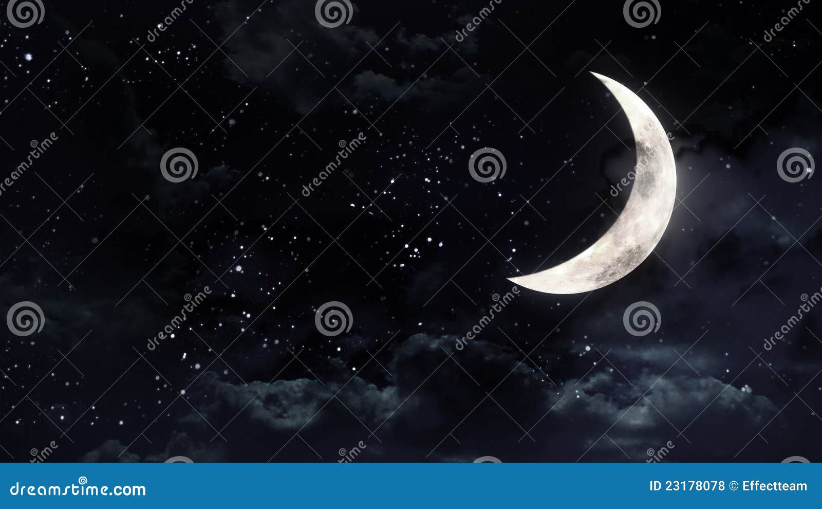 Halve Maan in De Nachthemel Stock Foto - Image of maanlicht, avond ...