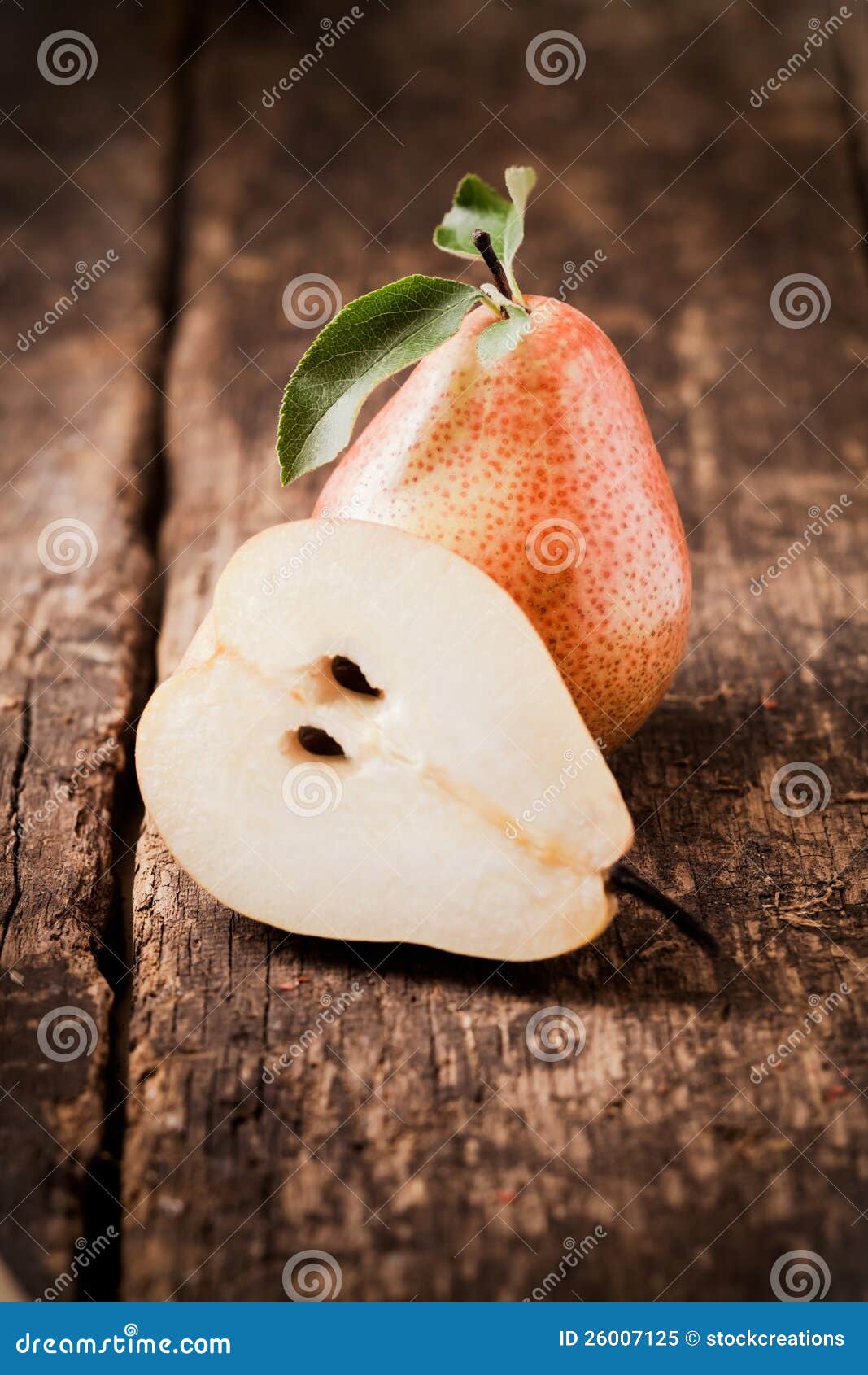 Halved fresh juicy pear stock image. Image of ingredient - 26007125