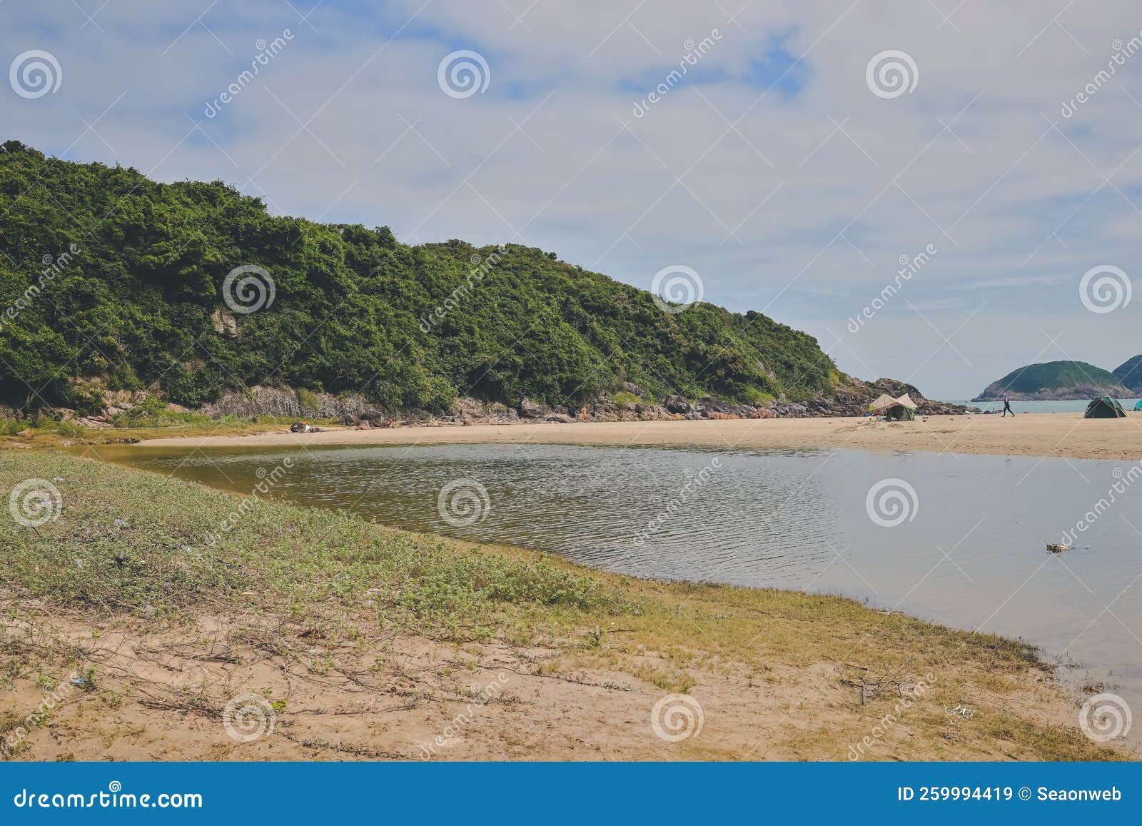 22 Oct 2022 Ham Tin Wan Beach in Hong Kong Stock Image - Image of ...