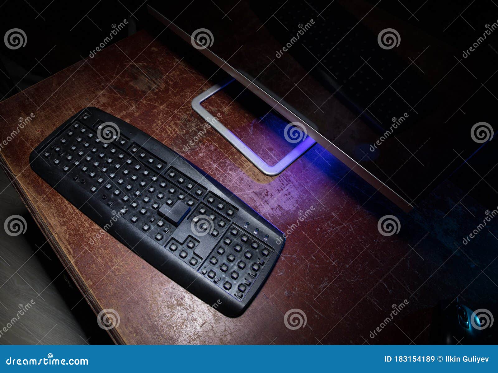 Hammer on Computer Keyboard with Damaged Keys Stock Image - Image of ...