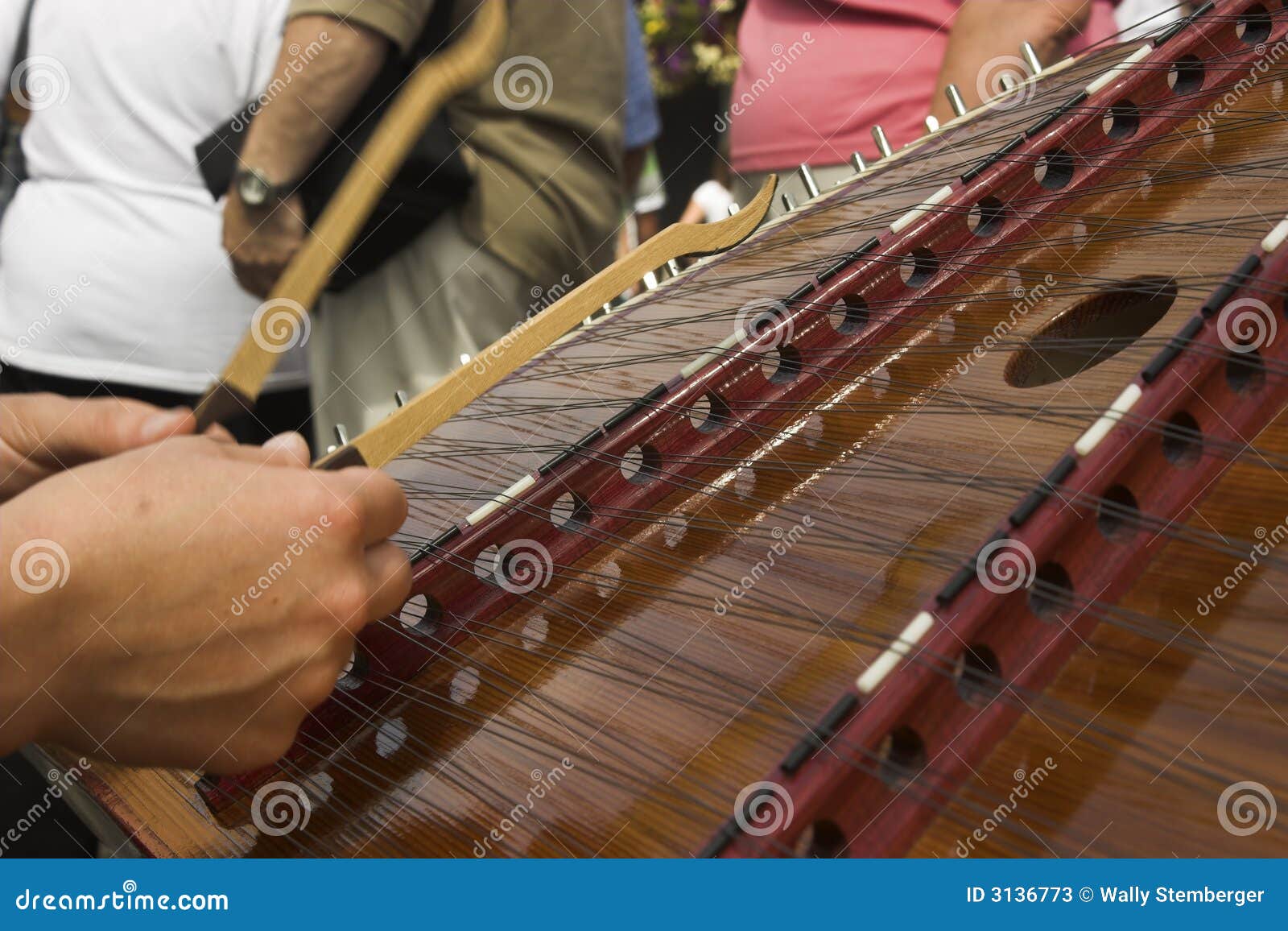 Hammered dulcimer stock image. Image of mallet, sound - 3136773