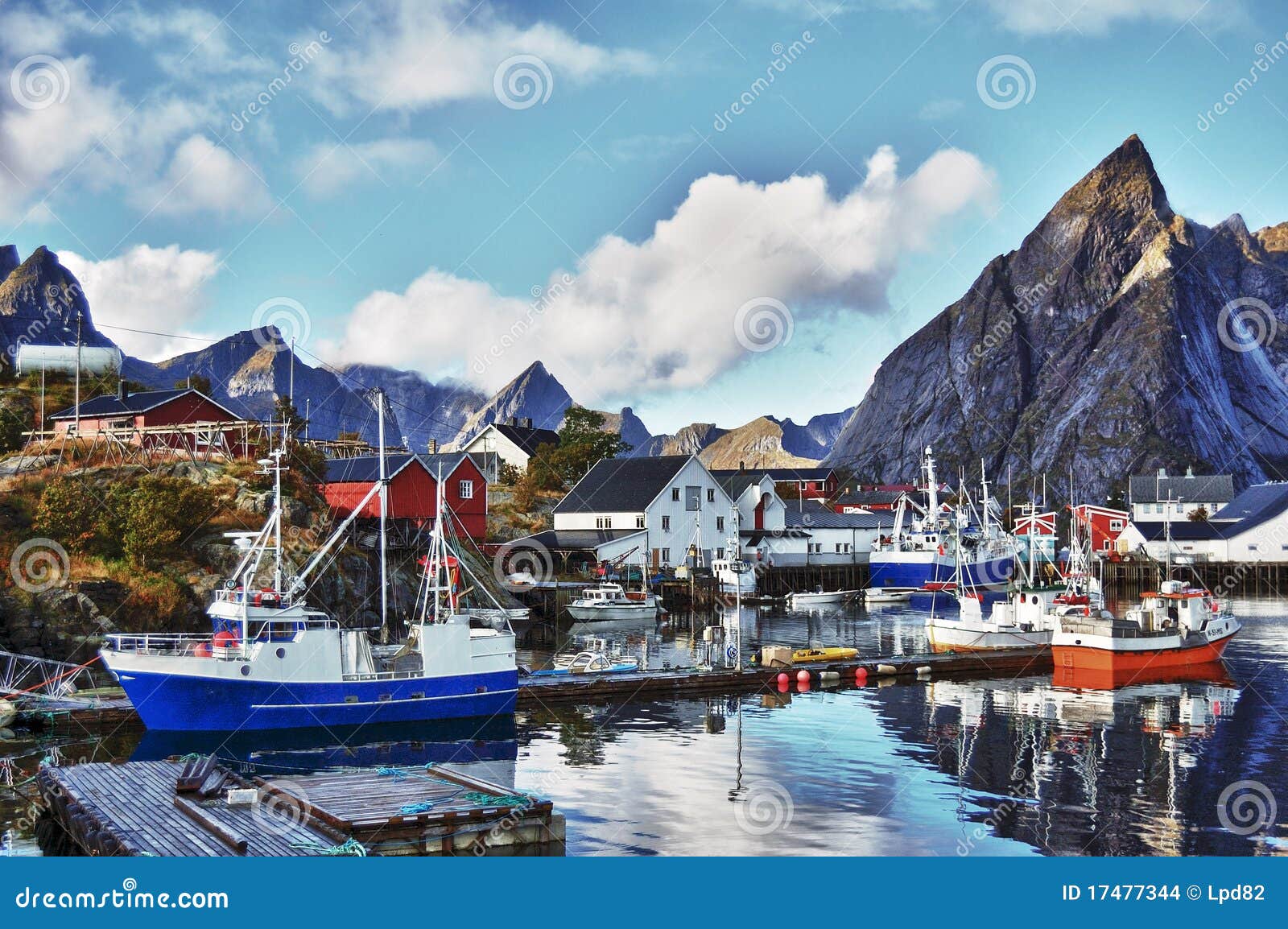 Hamoy s Harbour stock photo. Image of docks, norway, island - 17477344