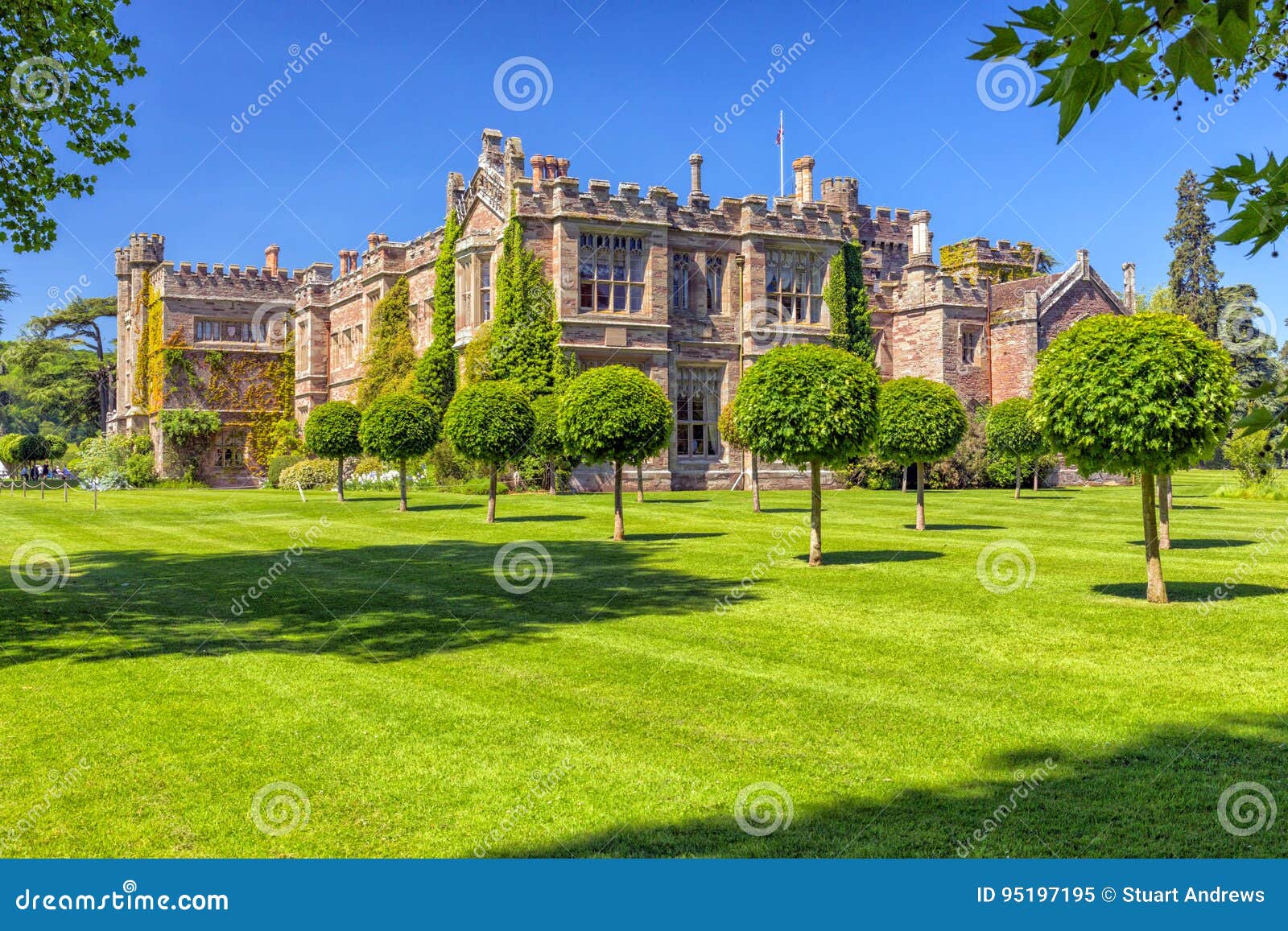 Hampton Court Castle Herefordshire, England Fotografering för ...