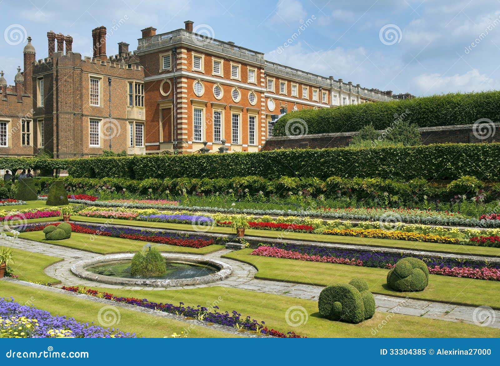Hampton Court Palace image stock. Image du angleterre - 33304385