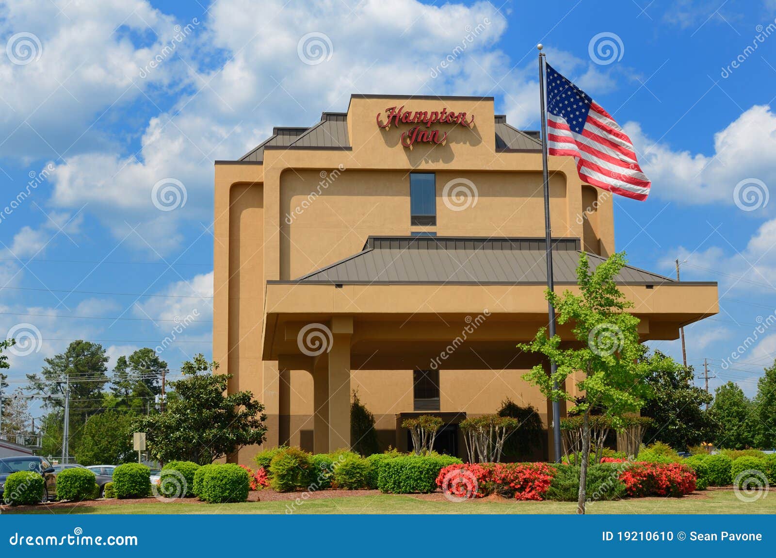 Hampton Inn editorial image. Image of hampton, buildings - 19210610