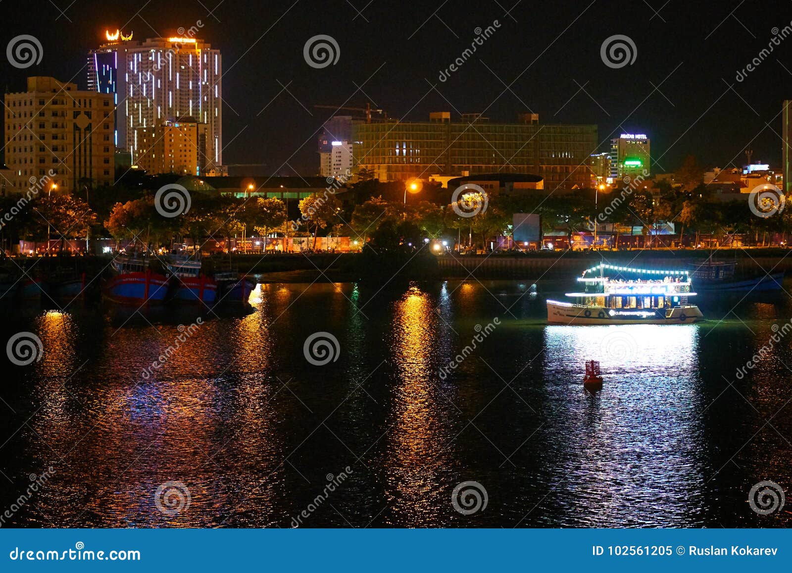 Han River image éditorial. Image du remblai, tourisme - 102561205
