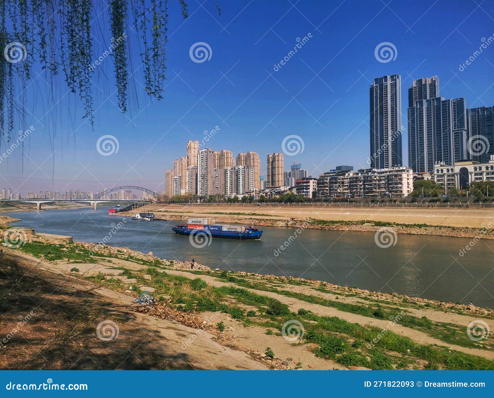 Han River Run through the Wuhan City Editorial Stock Photo - Image of ...