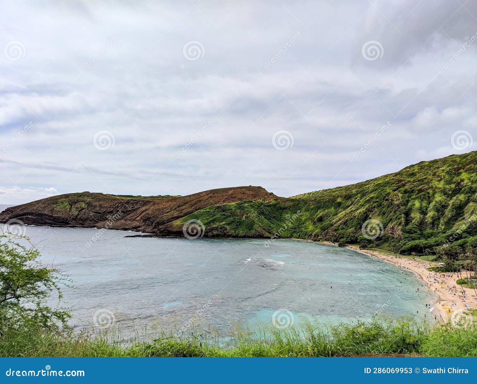 The Hanauma Bay State Park in Honolulu , Hawaii Stock Image - Image of ...