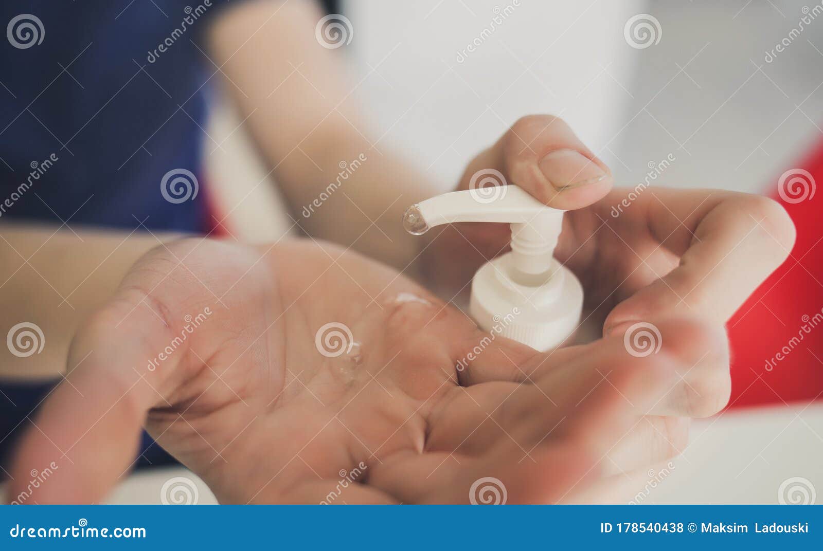 Hand alcohol sanitizer gel stock photo. Image of healthcare - 178540438