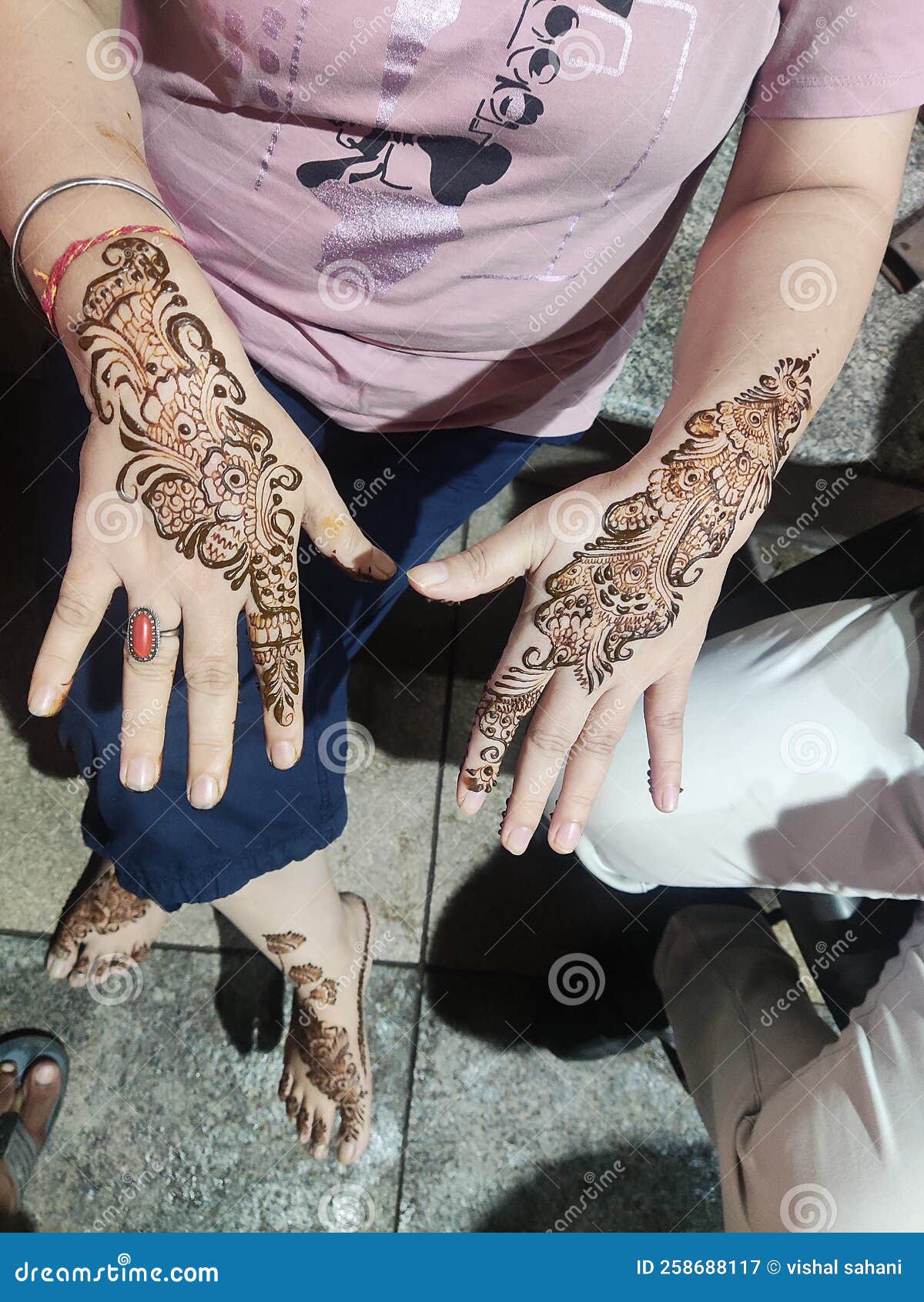 Hand Arabic Mehndi Design stock image. Image of tattoo - 258688117