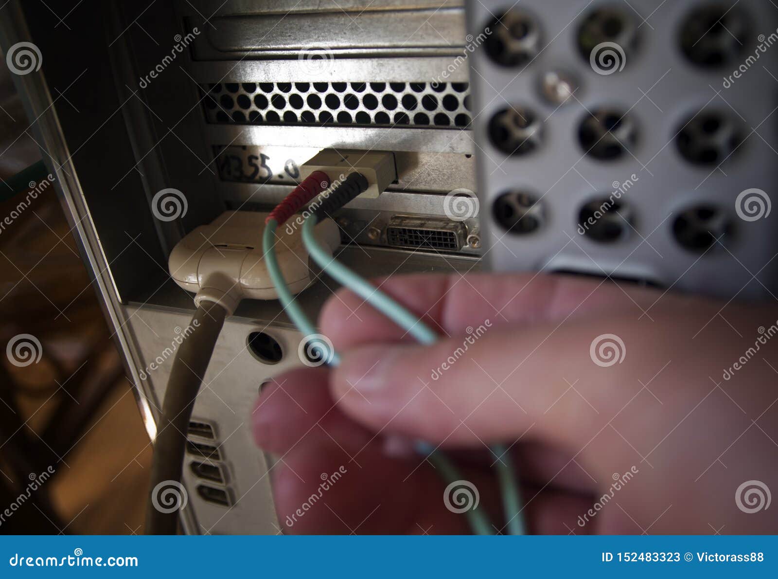 Bad connection on computer stock image. Image of power - 152483323