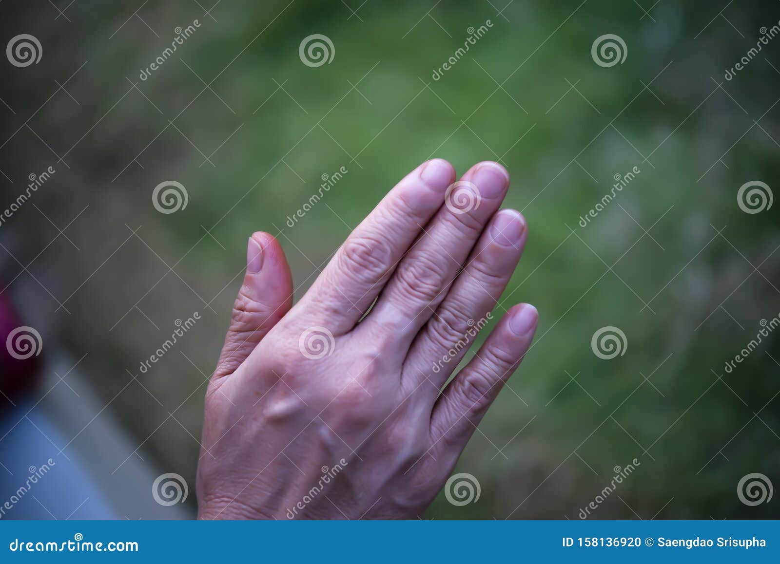 The Hand that is Bent and Upside Down Makes it Visible only on the Back ...