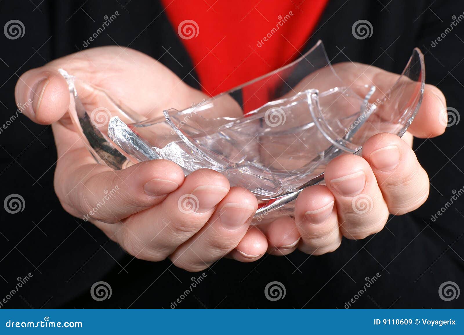 Hand With Broken Glass Royalty Free Stock Images - Image: 9110609