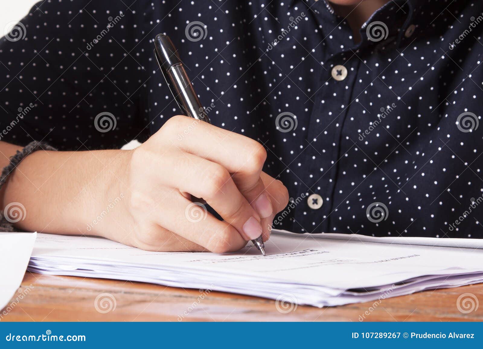 Hand of the child writing stock image. Image of close - 107289267