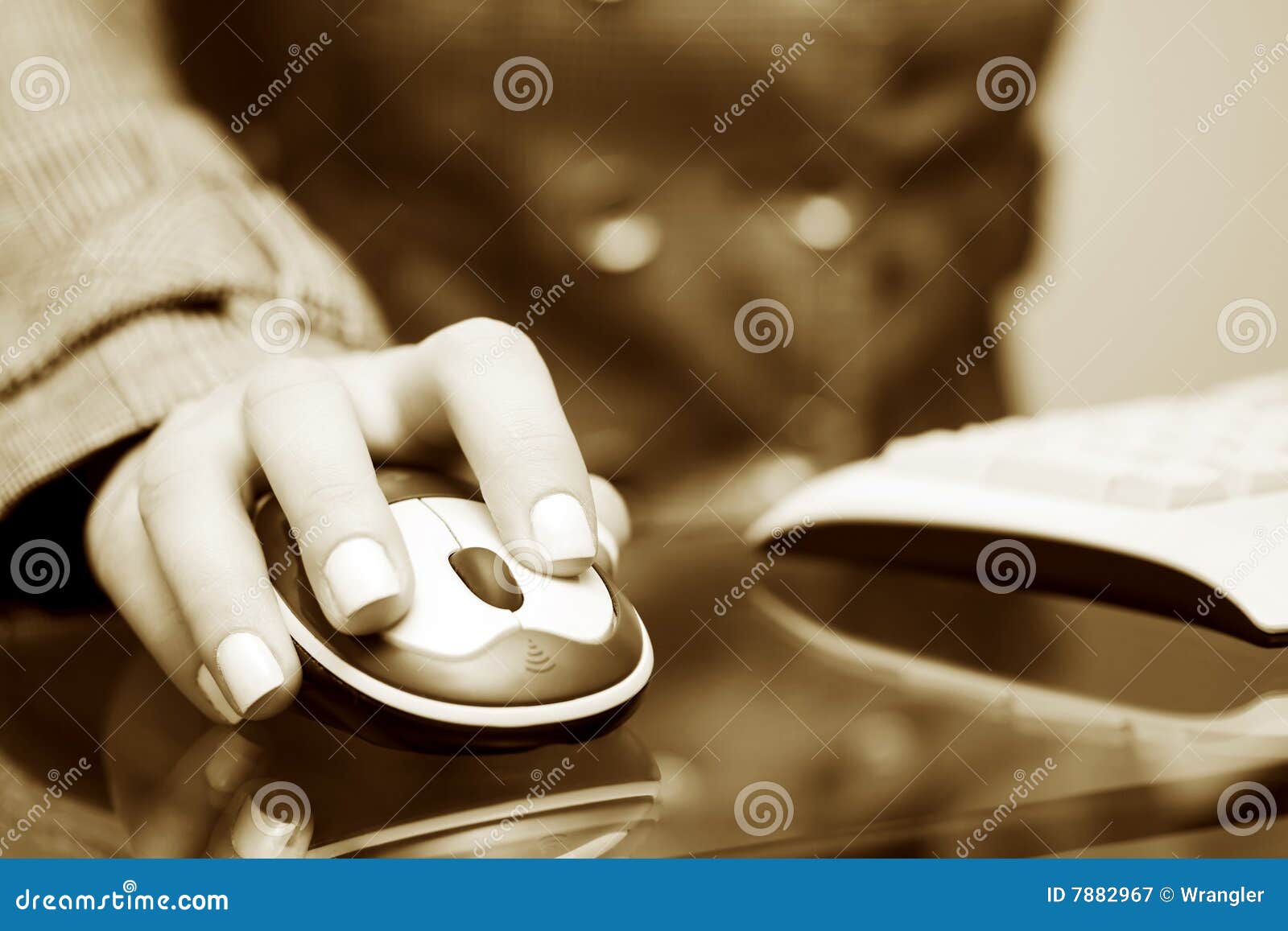 Hand and computer mouse stock image. Image of handling - 7882967