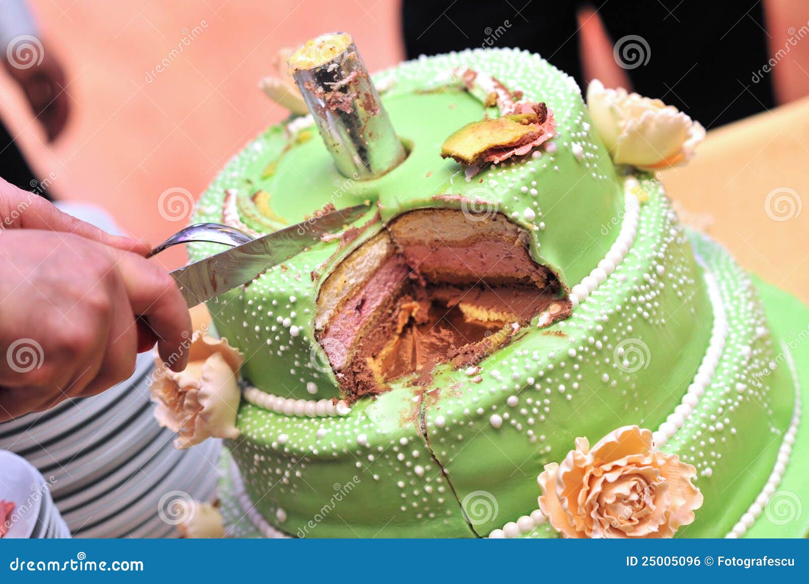 Hand cutting cake stock photo. Image of fancy, delicious - 25005096