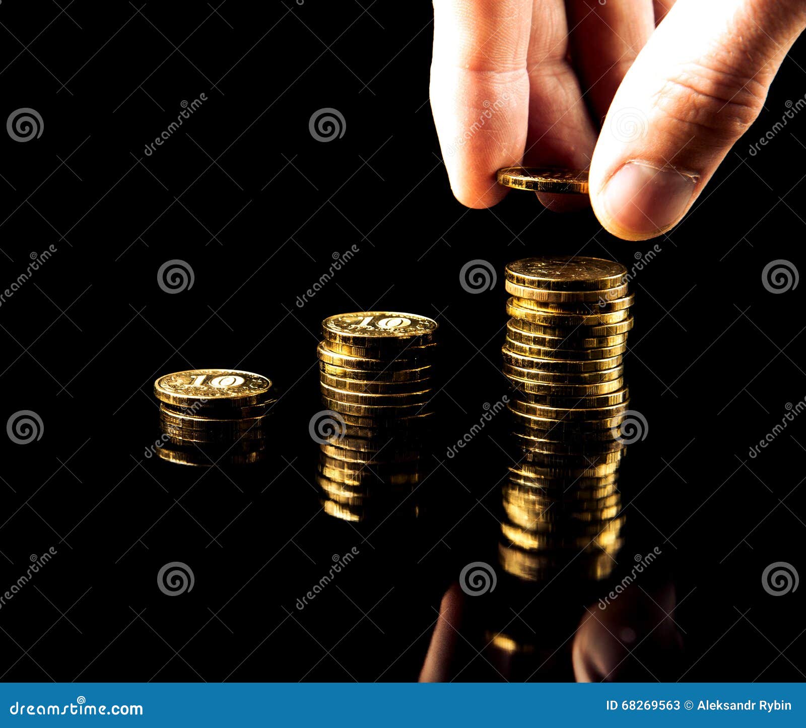Hand Deliver a Stack of Coins Graph Profit Growth on Black Background ...