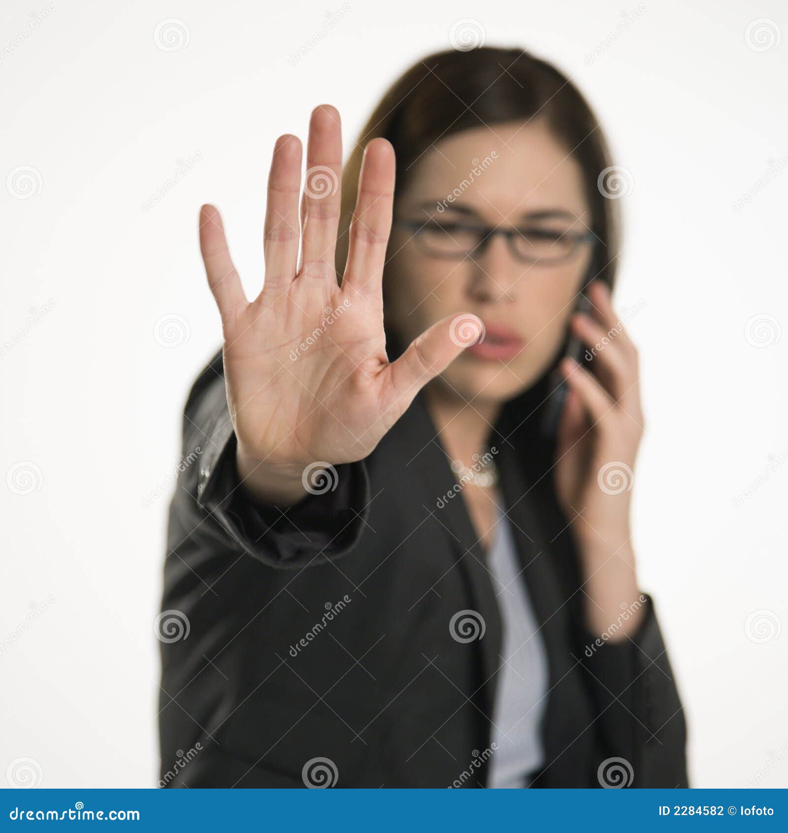 Hand der Frau. stockfoto. Bild von jahre, halt, recht - 2284582