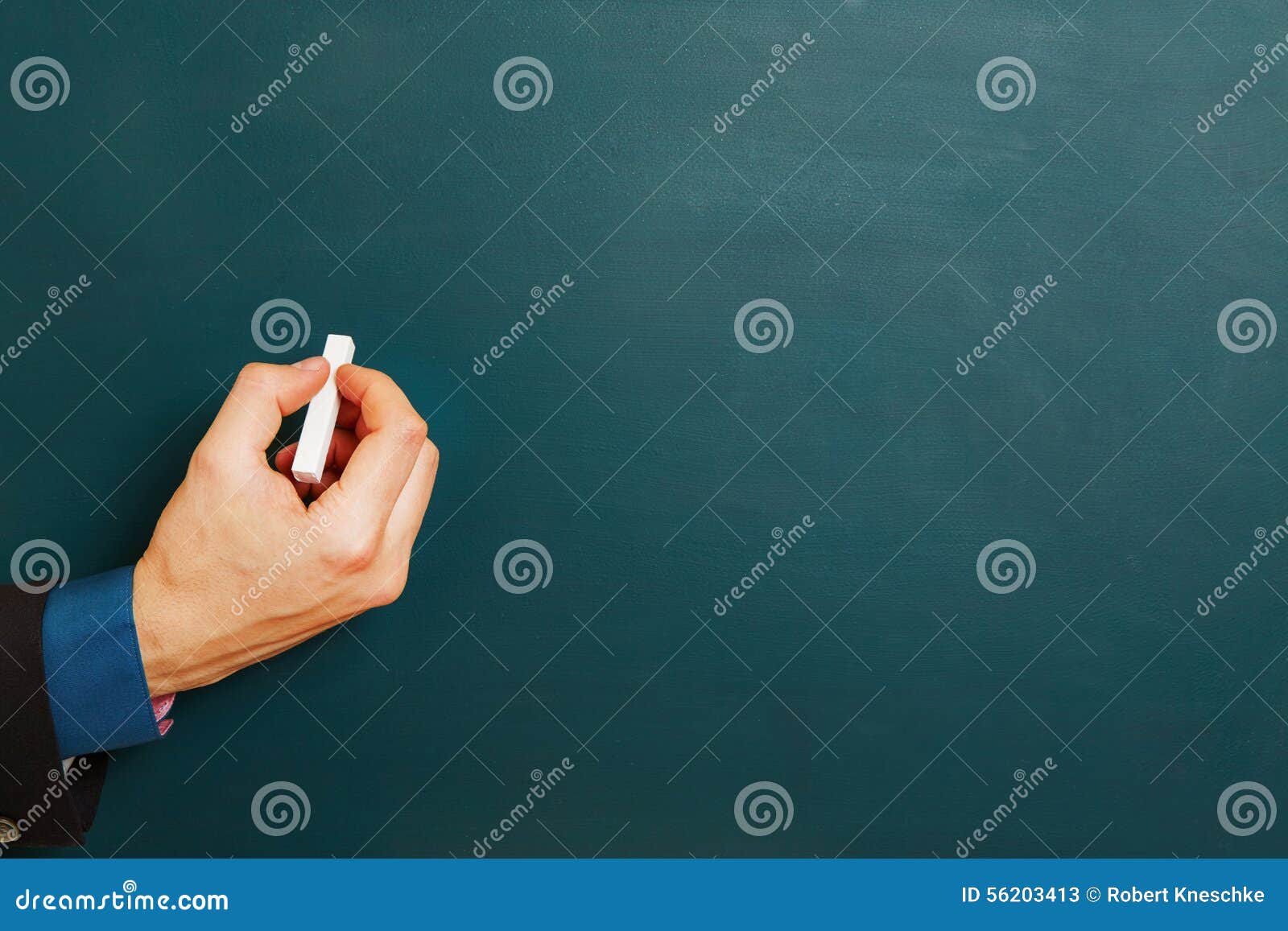 Hand Des Managers Mit Kreide Auf Tafel Stockbild - Bild von haupt ...