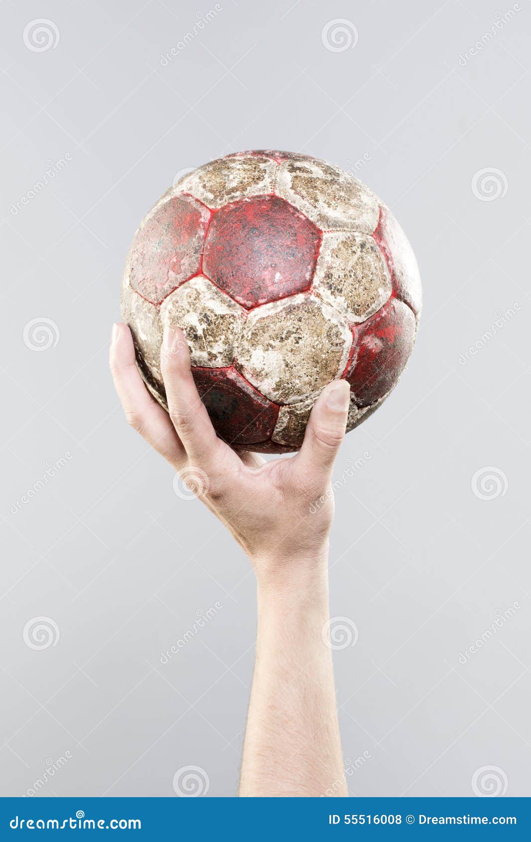 Hand Die Een Handbal Houden Stock Foto - Image of bedrijf, achtergrond ...