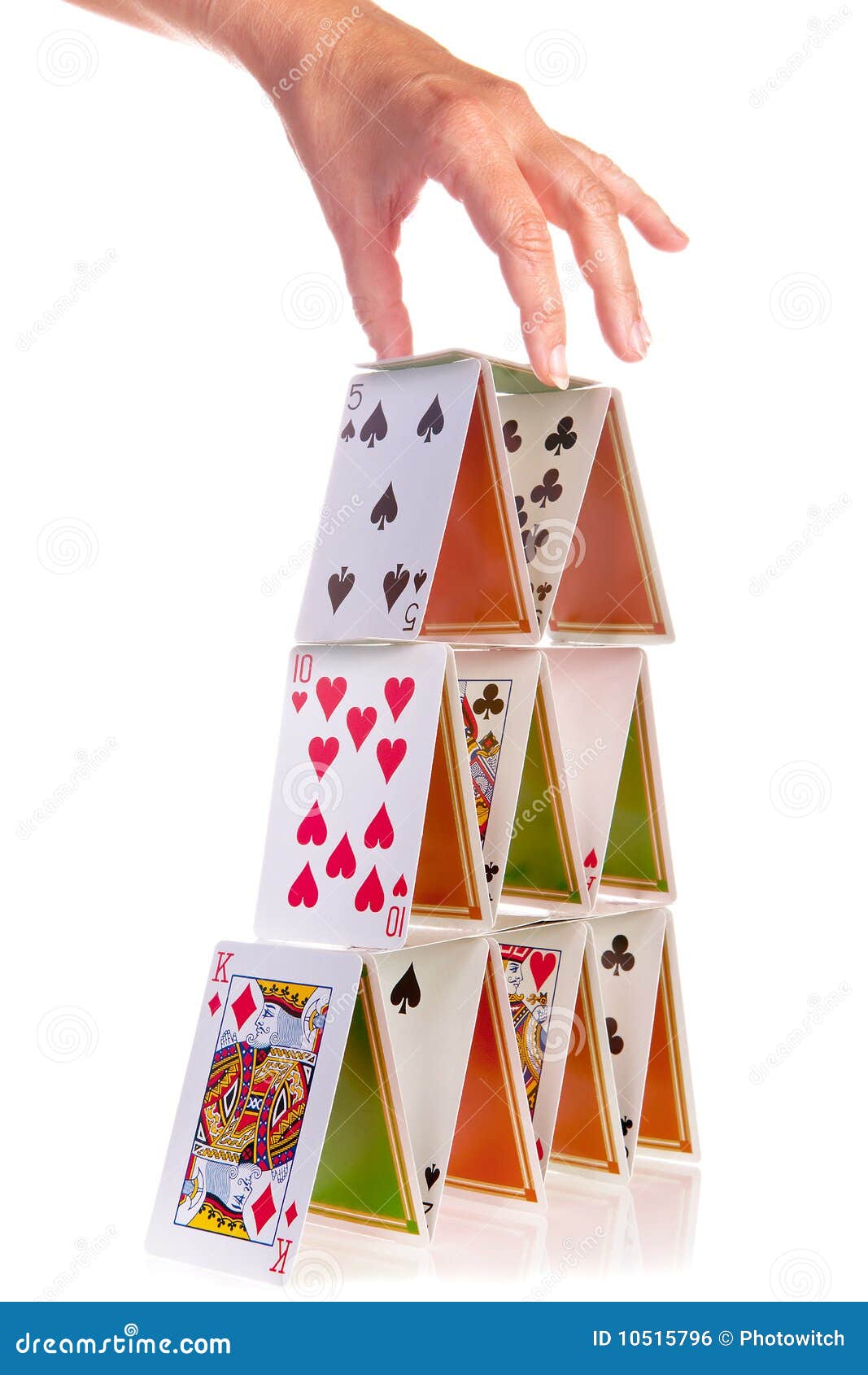 Hand en kaartenhuis stock foto. Image of kaarten, piramide - 10515796