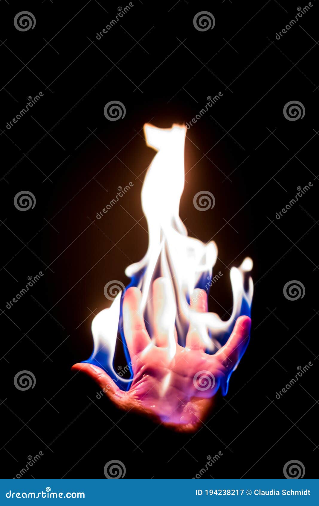 Hand in flames stock image. Image of brennen, daumen - 194238217
