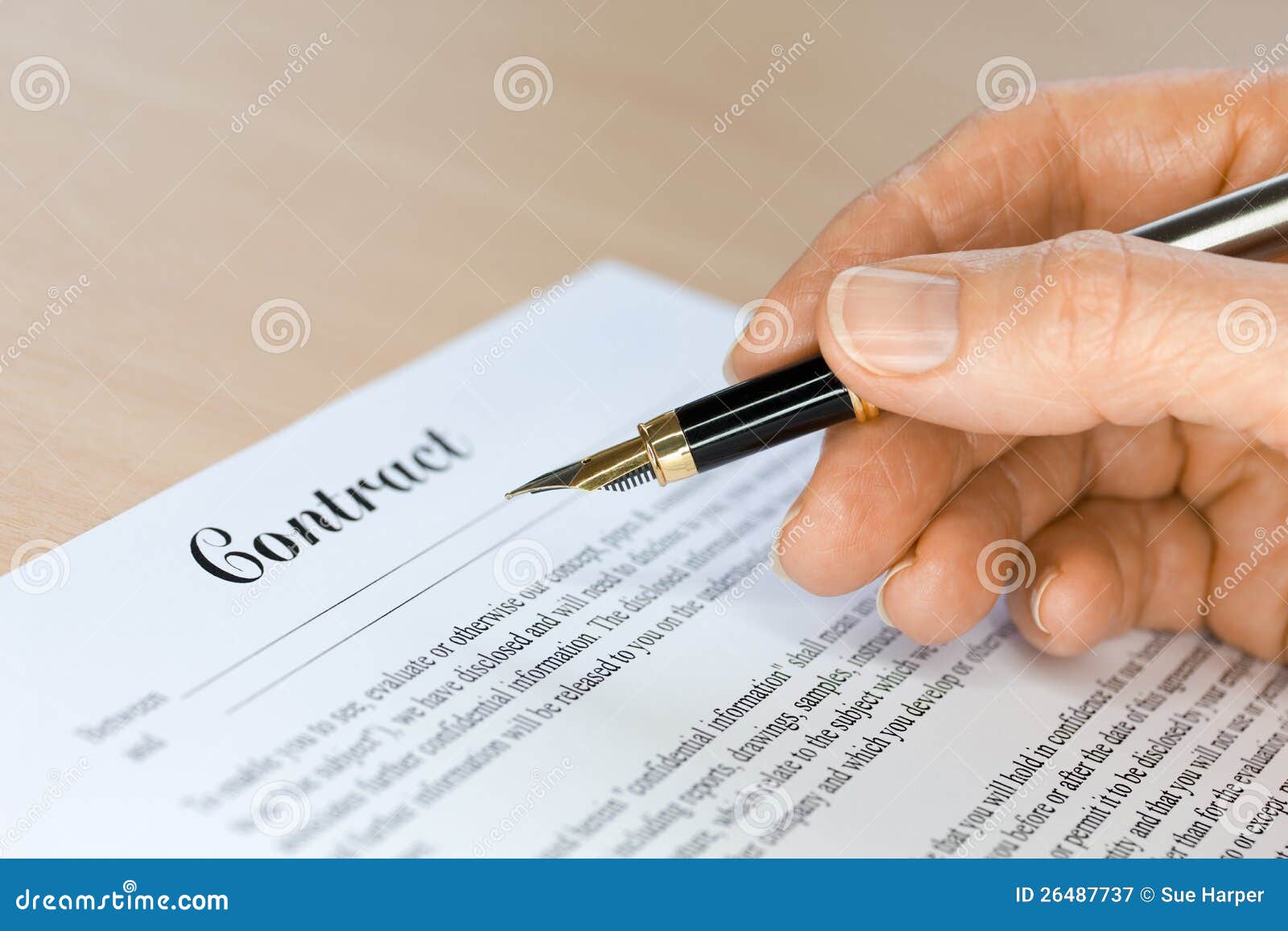 Hand with Fountain Pen Signing a Contract Stock Image - Image of ...