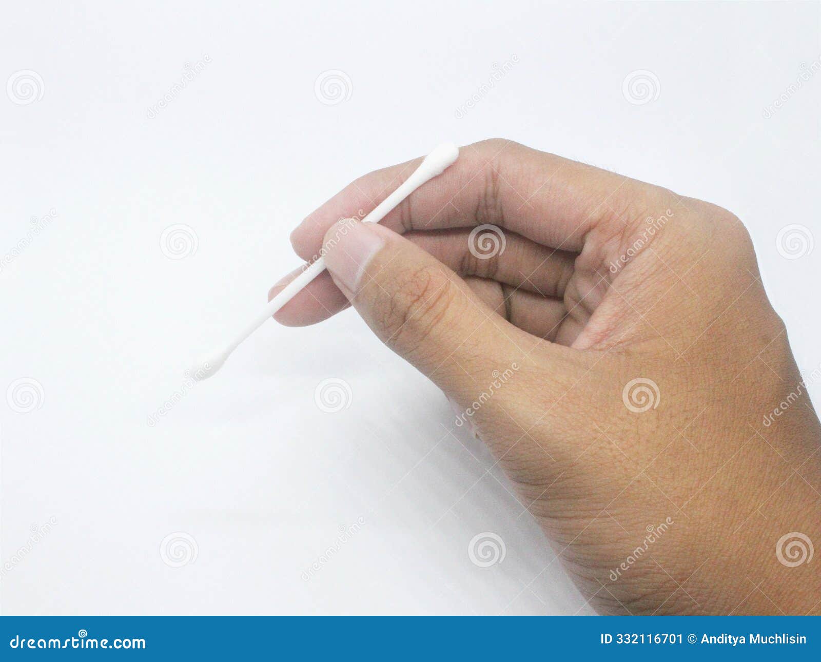 Hand Hold Ear Pick Cotton Bud Isolated on White Background Stock Image ...