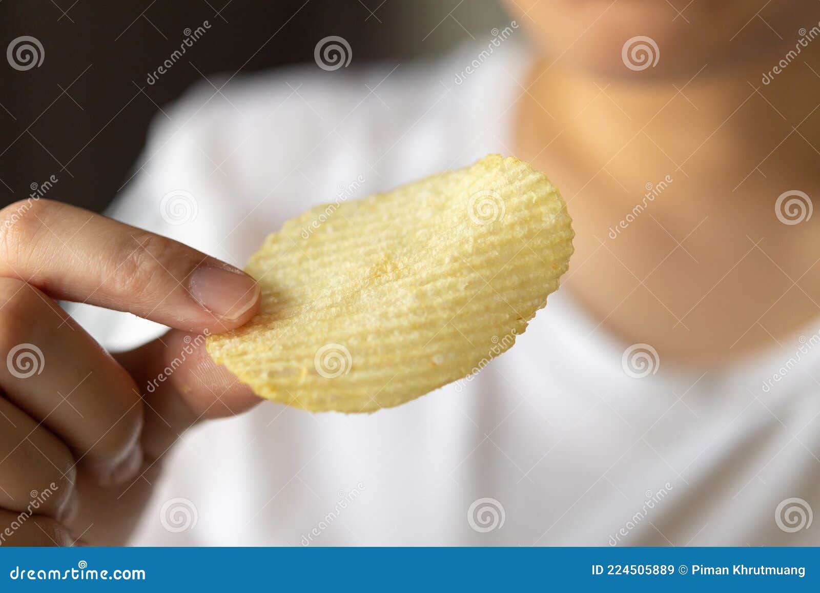 Hand Hold Potato Chips Ready To Eat Stock Image - Image of hold ...