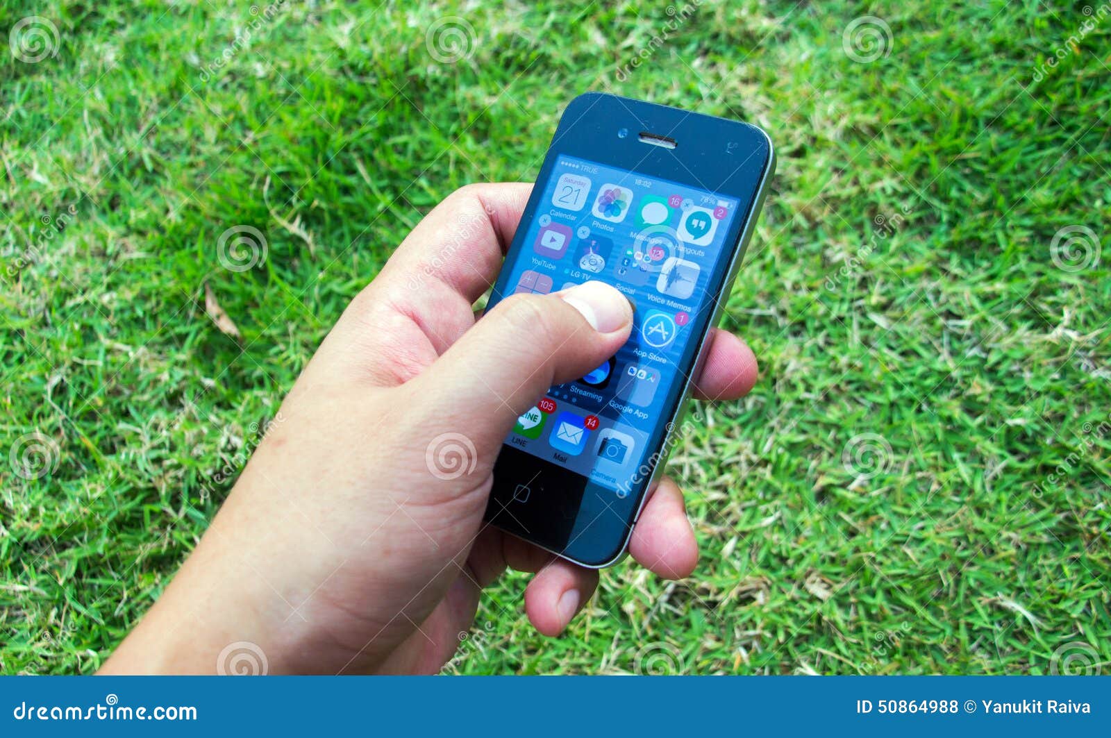 Hand Hold Screen on Iphone Application Editorial Stock Photo - Image of ...