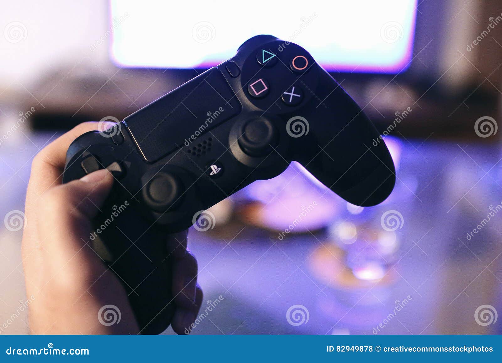 Hand Holding Gaming Console Picture. Image: 82949878