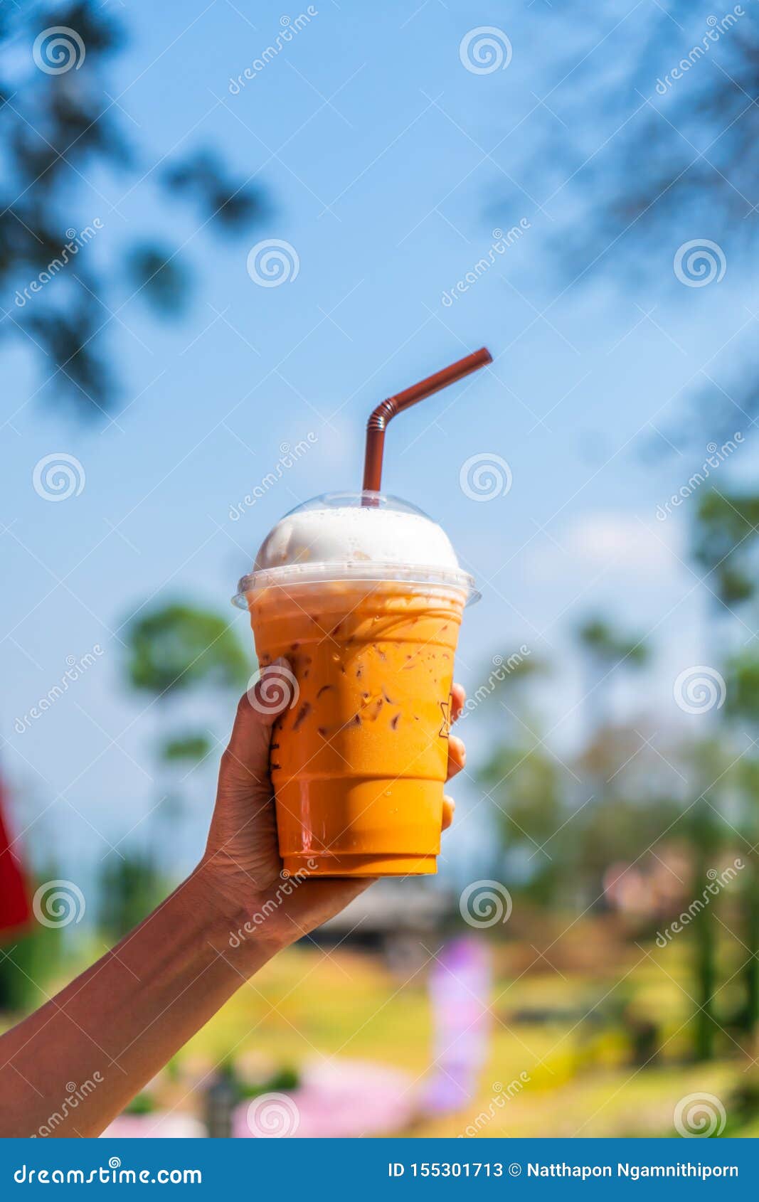 Hand Holding Iced Thai Milk Tea Cup Stock Image - Image of refreshment ...