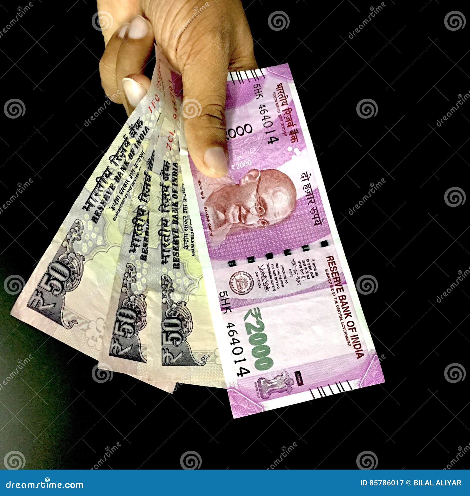 Hand Holding Indian Currency Notes Stock Image - Image of rupee, indian ...