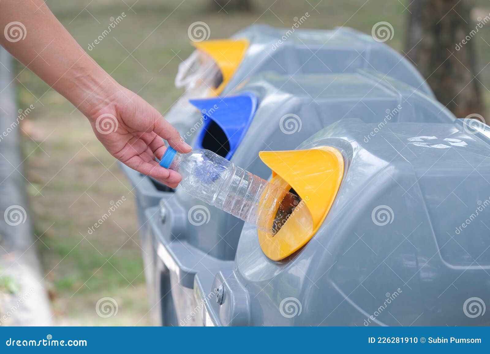 Garbage Can With Do Not Recycle Symbol - Concept Of Non Recyclable ...